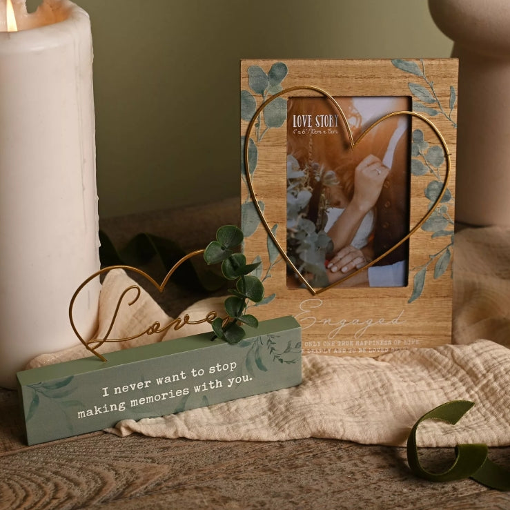 Love Story Engaged Wire Heart Frame (6"x4") – The Bottom Drawer Store